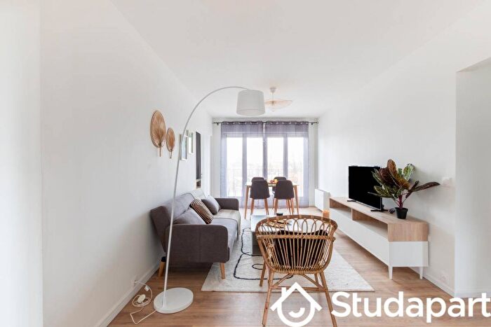 Appartement à louer - Cernay Jamin-Jean Jaurès-Epinettes, Reims - 1 pièce - 1 chambre