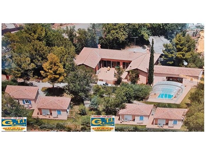 Maison à vendre - Saint-Chinian - 15 pièces - 10 chambres