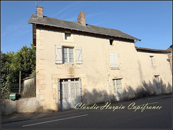 Mazières-en-Gâtine - Maison 5 pièces à vendre