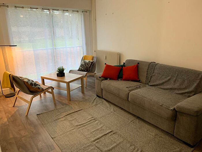 Appartement à louer - Avenues, Compiègne - 1 pièce