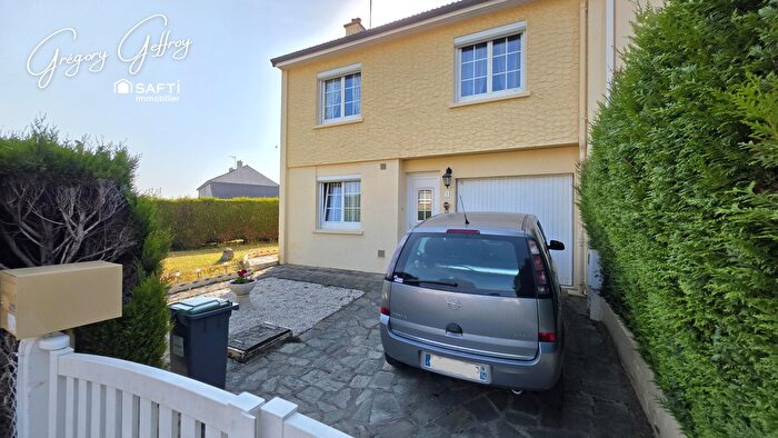 Saint-Pierre-sur-Dives - Maison 4 pièces à vendre