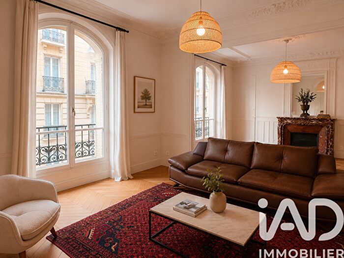 Appartement 5 pièces à Paris 18ème, Jules Joffrin, à vendre