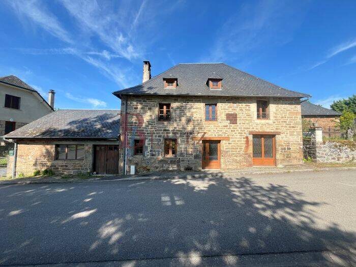 Maison 5 pièces à louer à Saint-Hilaire-Foissac
