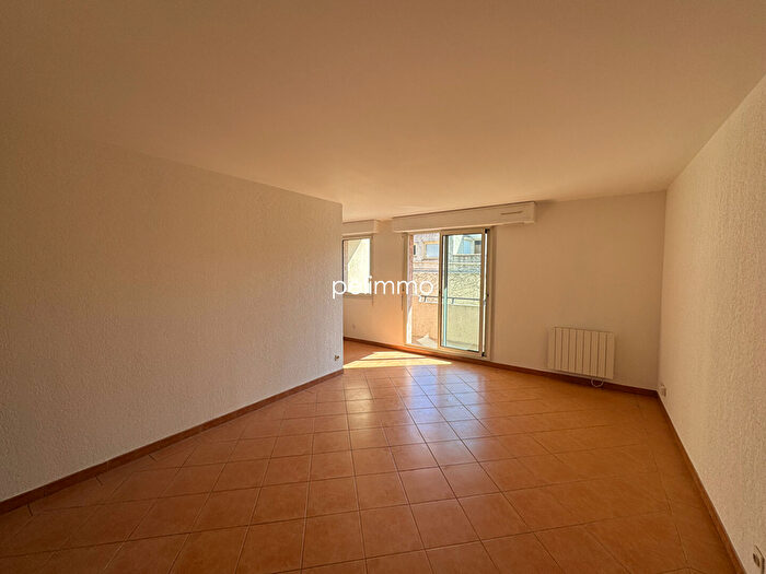 Appartement à louer - Salon-de-Provence, Morgan, Gare - 4 pièces - 3 chambres