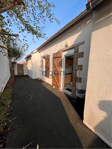 Nieul-le-Dolent : Maison 6 pièces à vendre