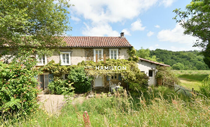 Maison 6 pièces à Sérénac, à vendre