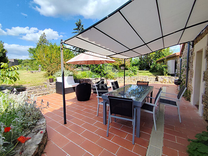 Maison à vendre - Mauprévoir - 8 pièces - 4 chambres