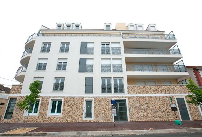 Appartement à louer - Charles de Gaulle-Gambetta, Savigny-sur-Orge - 3 pièces