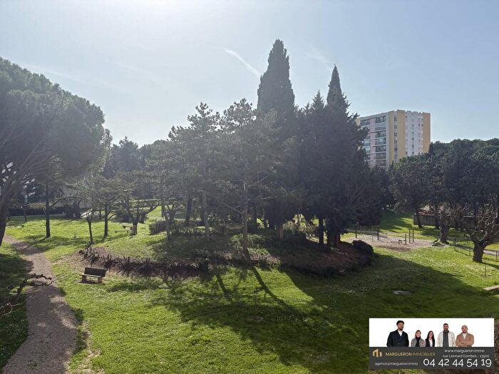 Appartement à louer - Martigues - 4 pièces - 3 chambres