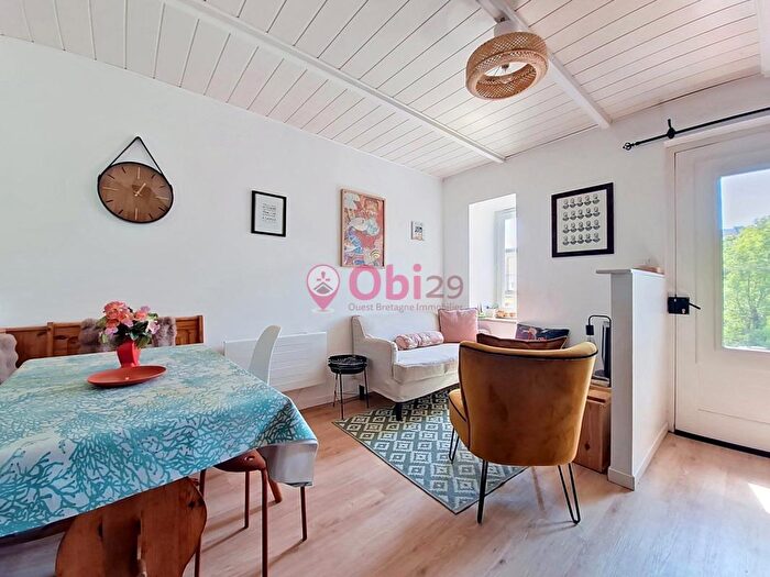 Maison 3 pièces à Pont-de-Buis-lès-Quimerch, à vendre