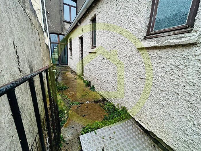 Maison à vendre - Louvroil - 4 pièces - 2 chambres