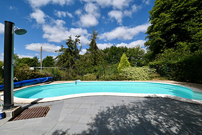 Maison à vendre - Saint-André-en-Morvan - 8 pièces - 5 chambres