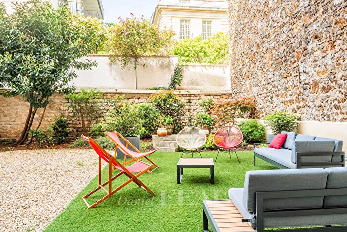 Paris 16ème, Auteuil-Nord, Jasmin, Mirabeau - Appartement 6 pièces à vendre