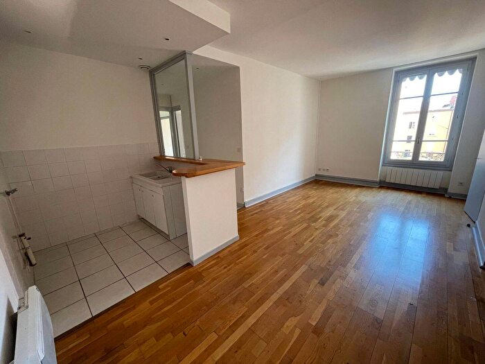 Appartement 3 pièces à Part-Dieu, Lyon 3ème arrondissement, à louer