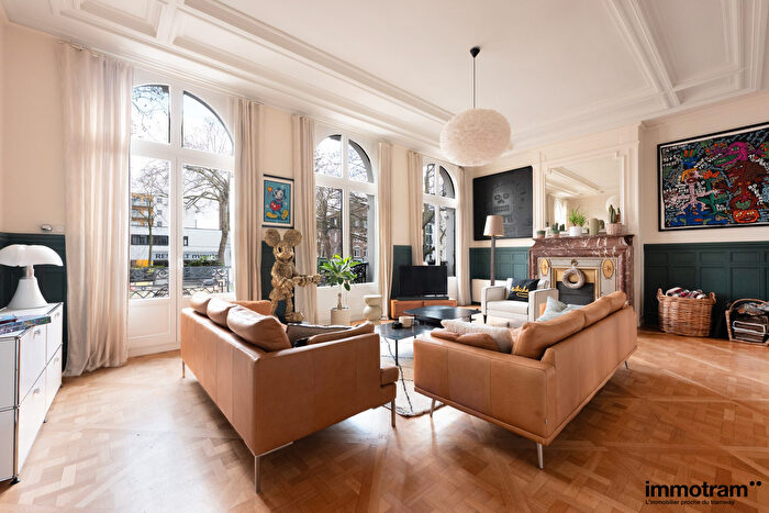 Maison à vendre - La Madeleine - 10 pièces - 8 chambres