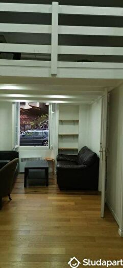 Appartement à louer - Faubourg du Temple-Hôpital Saint Louis, Paris ème arrondissement - 2 pièces - 1 chambre