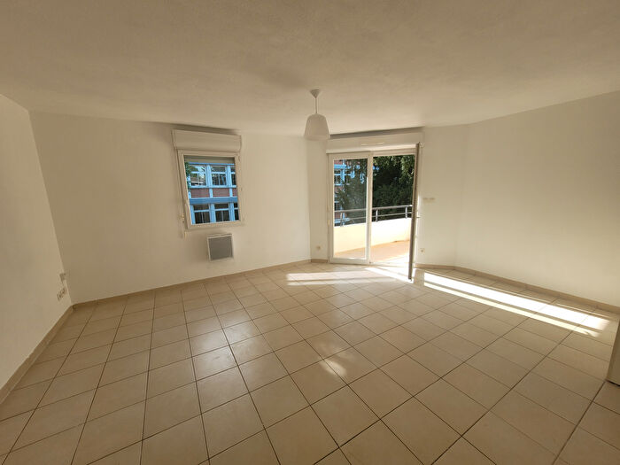 Auch, Zone dactivité Sud : Appartement 2 pièces à louer