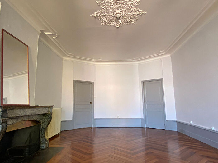 Appartement à louer - Bourg-en-Bresse, Centre, Brou, Baudières - 5 pièces - 3 chambres