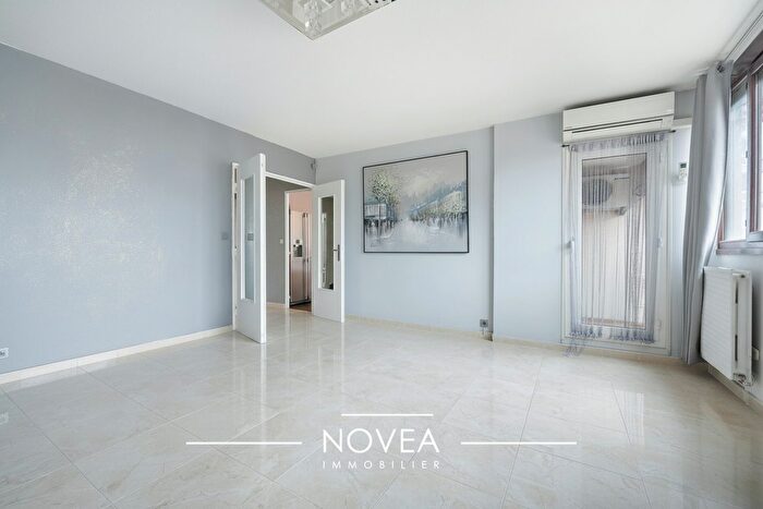 Appartement à vendre - Lyon e , Villette, Paul Bert - 4 pièces - 3 chambres