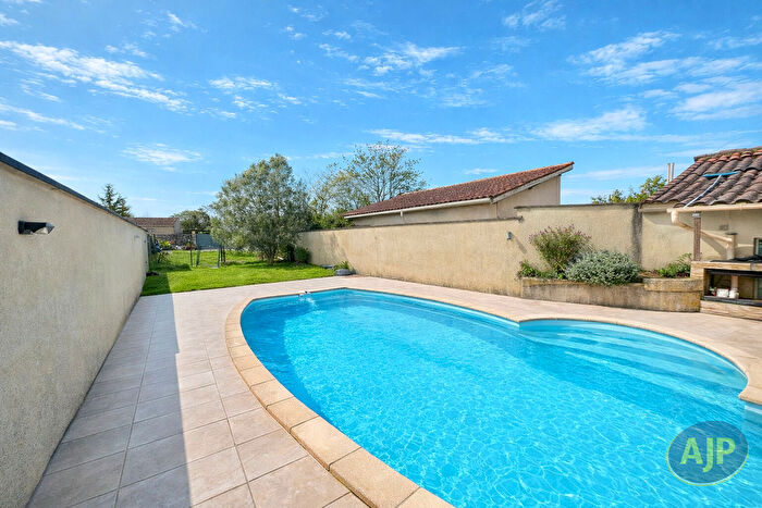 Maison à vendre - Saint-Laurent-Médoc - 7 pièces - 5 chambres