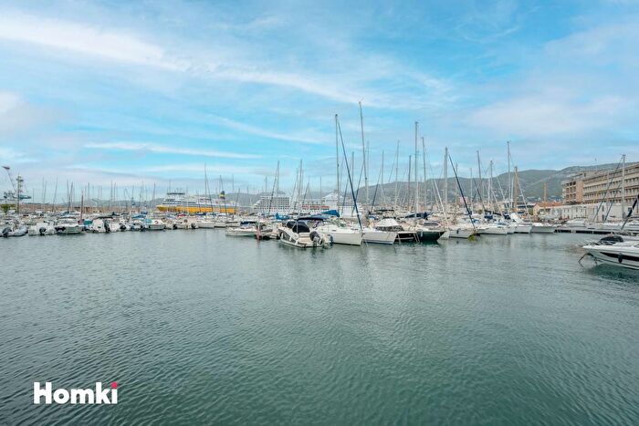 Appartement 4 pièces à vendre à Toulon, Le Port