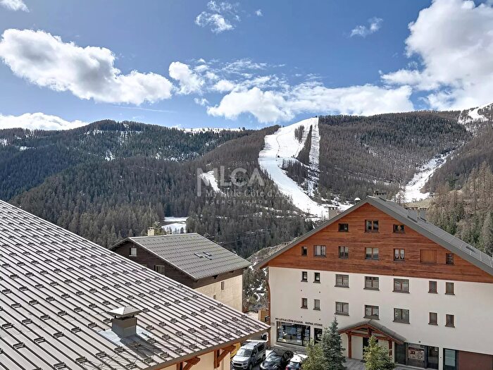 Saint-Étienne-de-Tinée : Appartement 1 pièce à vendre