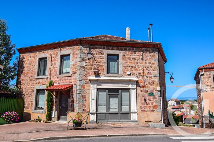Rozier-en-Donzy : Maison 7 pièces à vendre
