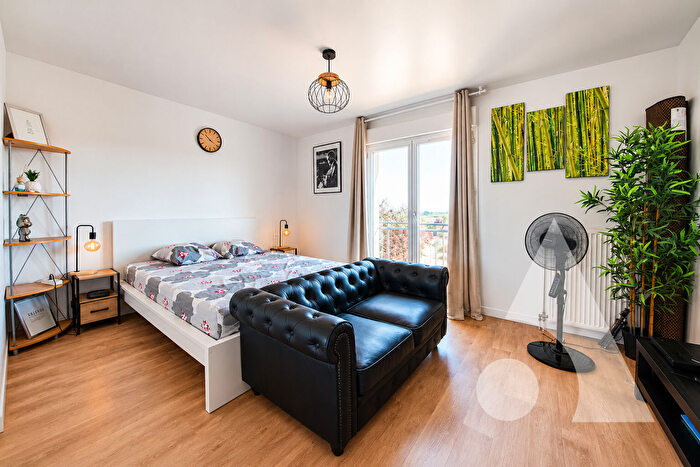 Appartement 1 pièce à Évry, Bois Sauvage, à vendre