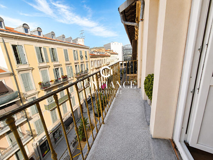 Appartement 3 pièces à vendre à Nice, Carabacel