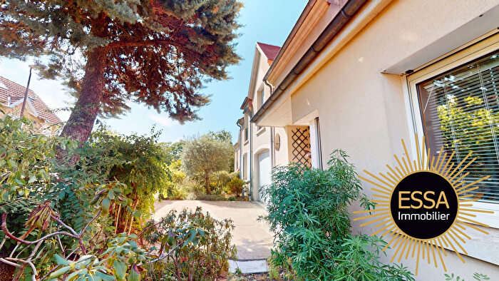 Viroflay, Aulnettes, Forêt Domaniale de Fausses-Reposes : Maison 9 pièces à vendre