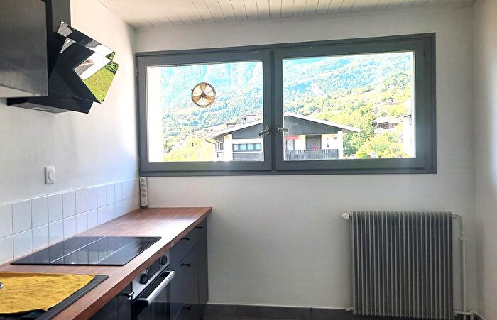 Appartement à louer - Ugine - 2 pièces - 1 chambre