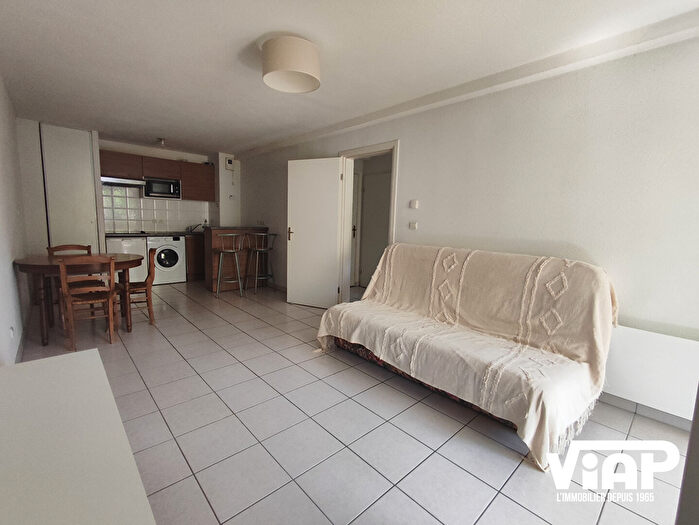 Limoges, Centre-ville, Hôtel de Ville, Emailleurs : Appartement 2 pièces à louer
