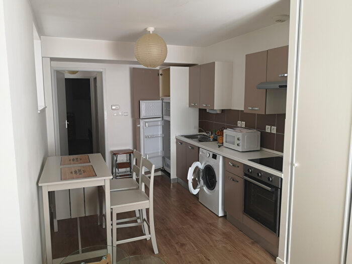 Appartement à louer - Montluçon, Centre-ville, Les Forges - 1 pièce