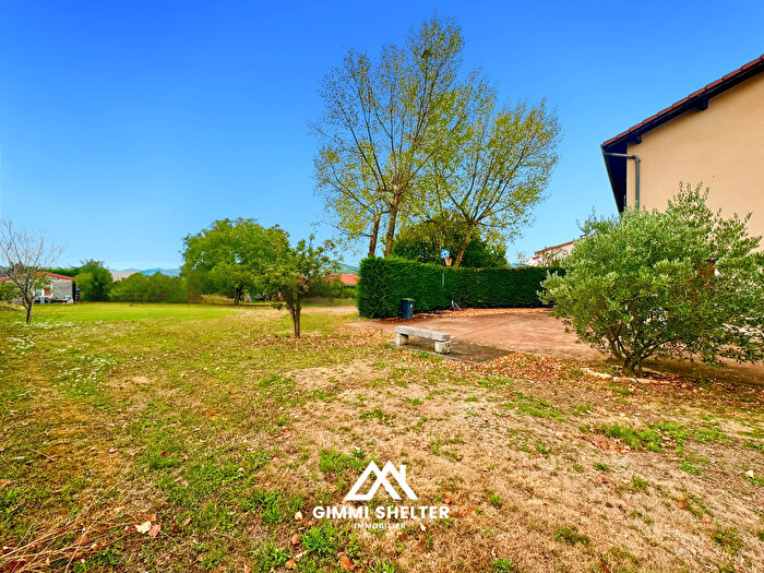 Maison à vendre - Mirefleurs - 6 pièces - 5 chambres