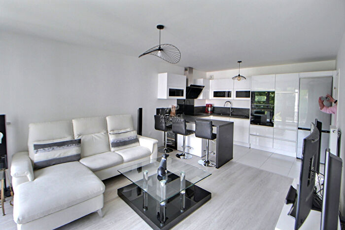 Appartement à vendre - Verneuil-sur-Seine, La Garenne lEtang, Les Pâtures - 4 pièces - 3 chambres