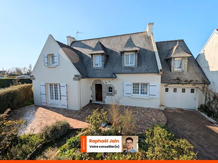 Maison à vendre - Plobannalec-Lesconil - 8 pièces - 6 chambres