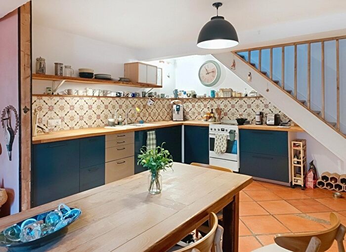 Apt : Maison 6 pièces à vendre