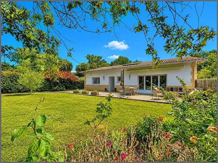 Maison 6 pièces à vendre à Léognan