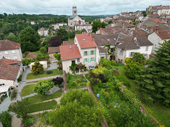Maison à vendre - Bellac - 12 pièces - 6 chambres