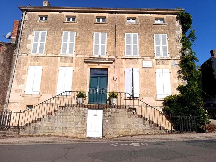 Mouilleron-en-Pareds - Maison 9 pièces à vendre