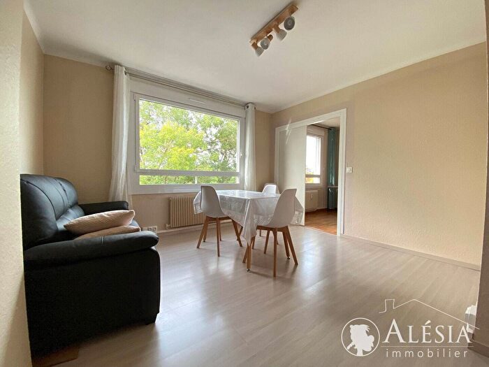 Appartement à louer - Centre-Léon Bourgeois, Châlons-en-Champagne - 4 pièces - 3 chambres