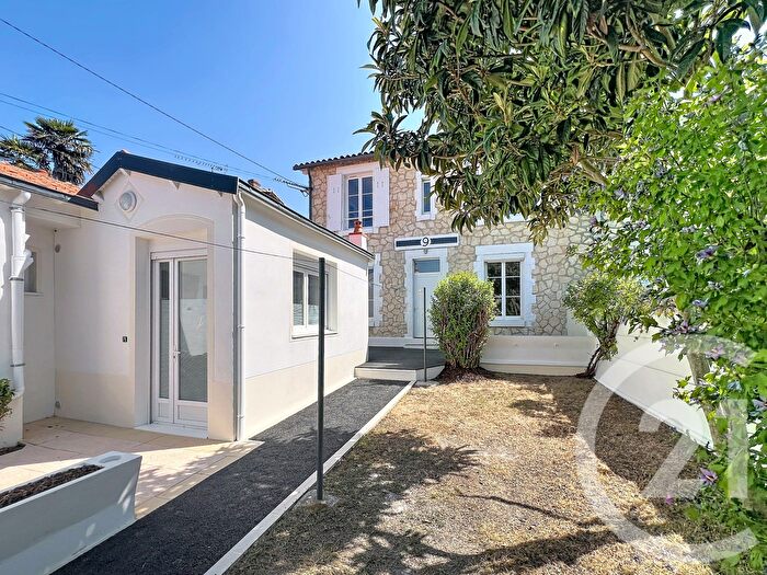 La Rochelle, Saint-Eloi, Rompsay : Maison 6 pièces à vendre