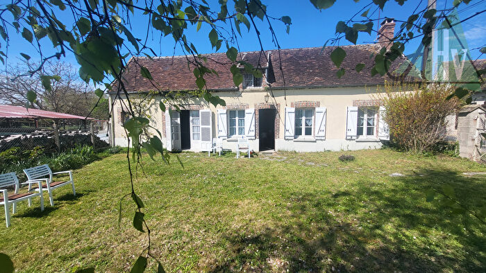 Villiers-sur-Seine : Maison 3 pièces à vendre