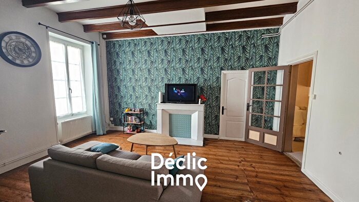 Maison à vendre - Mauzé-sur-le-Mignon - 6 pièces - 4 chambres