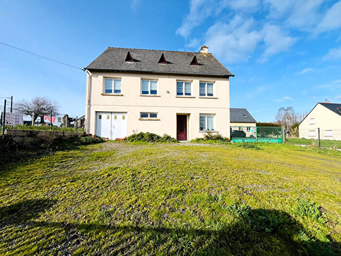 Maison à vendre - Baguer-Pican - 5 pièces - 4 chambres