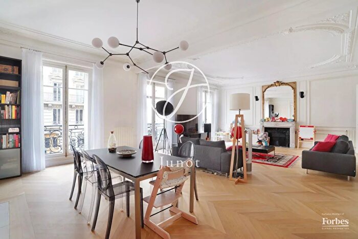 Paris 17ème, Courcelles, Wagram - Appartement 6 pièces à louer