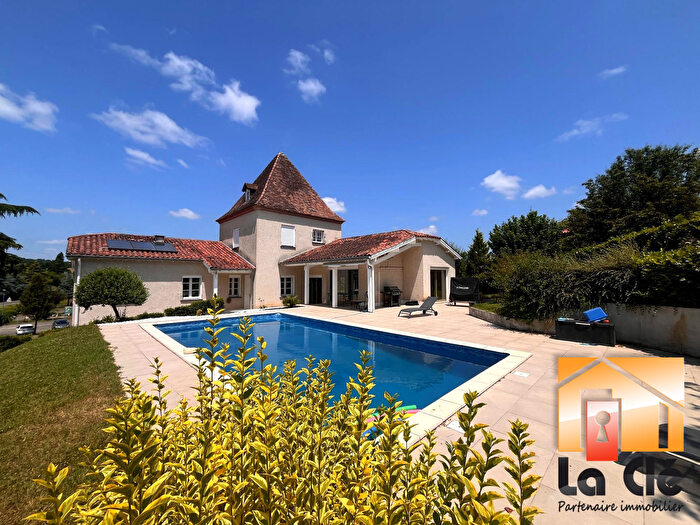 Maison à vendre - Pont-du-Casse - 7 pièces - 5 chambres