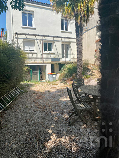 Maison à vendre - Niort, Centre-ville - 6 pièces - 4 chambres