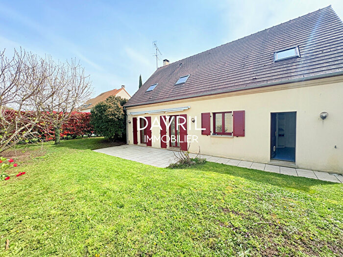 Maurecourt : Maison 7 pièces à vendre