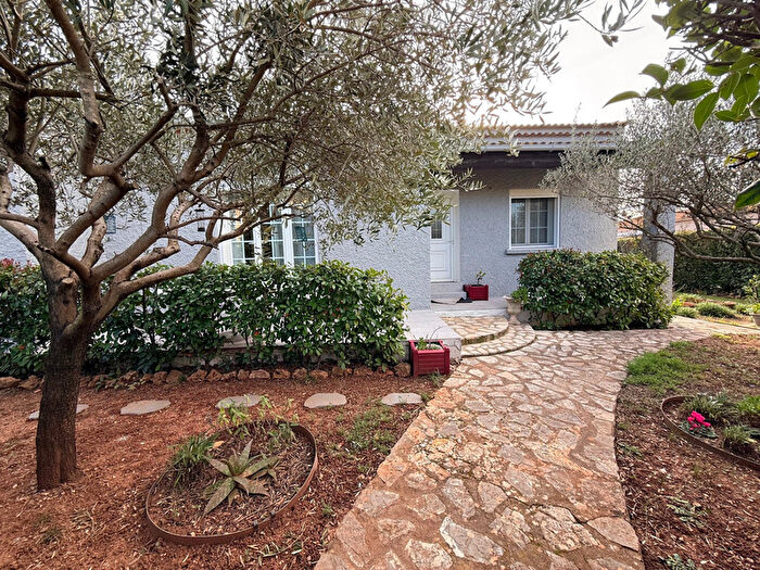 Maison à vendre - Le Luc - 3 pièces - 2 chambres